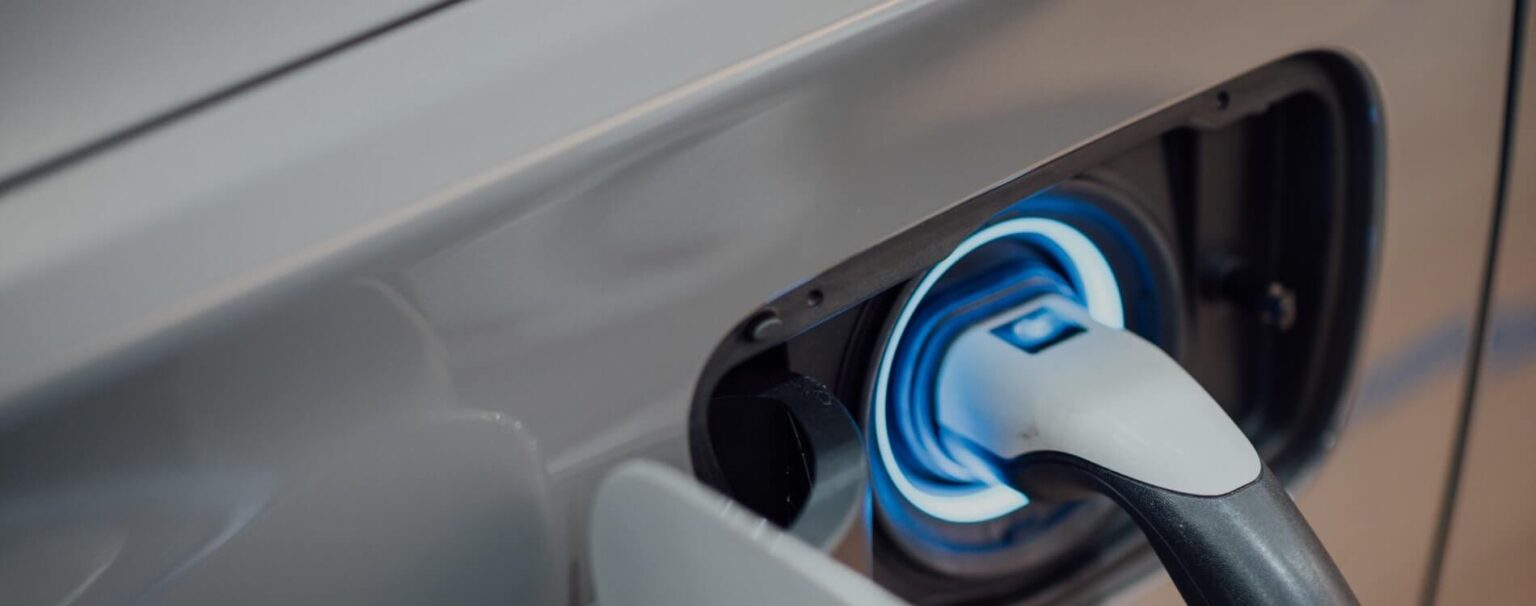 How does an AC EV Charger Work ? - YoCharge